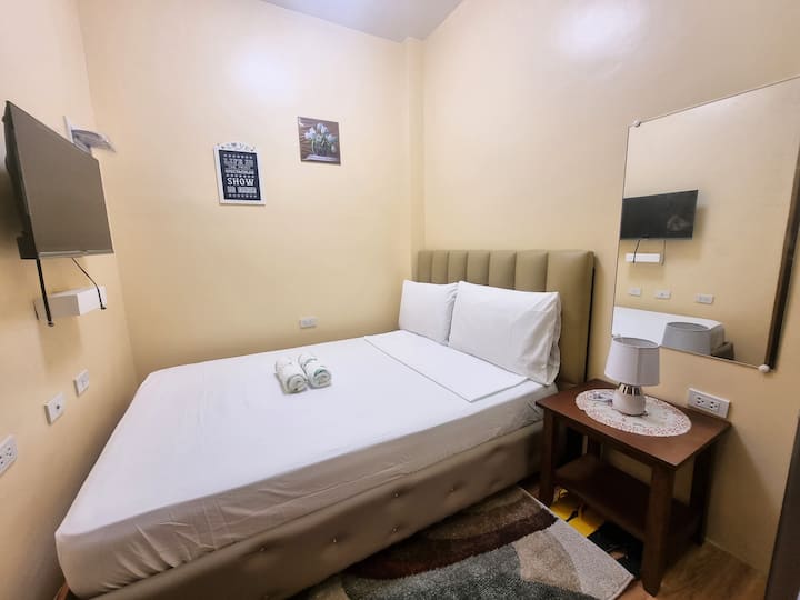 R&b Transient Room #10 (Ash) - Legazpi City