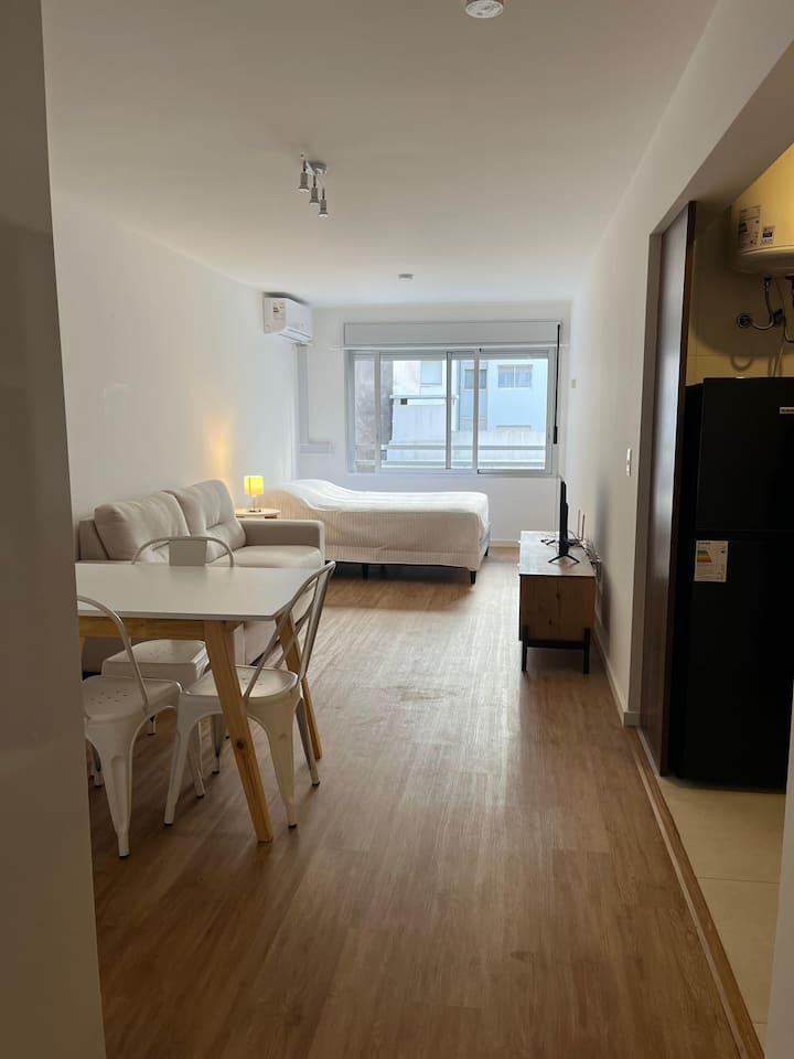 204 Monoambiente En Trouville - Montevideo