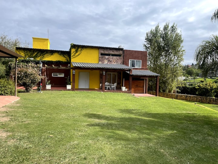 Increíble Casa En El Lago - Cosquín