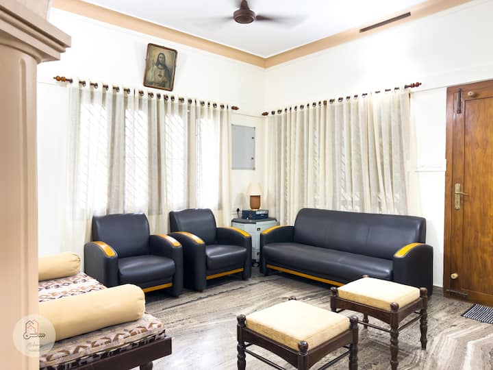 House Of Joy, Ac 4 Bedroom House, Kaloor - Kochi