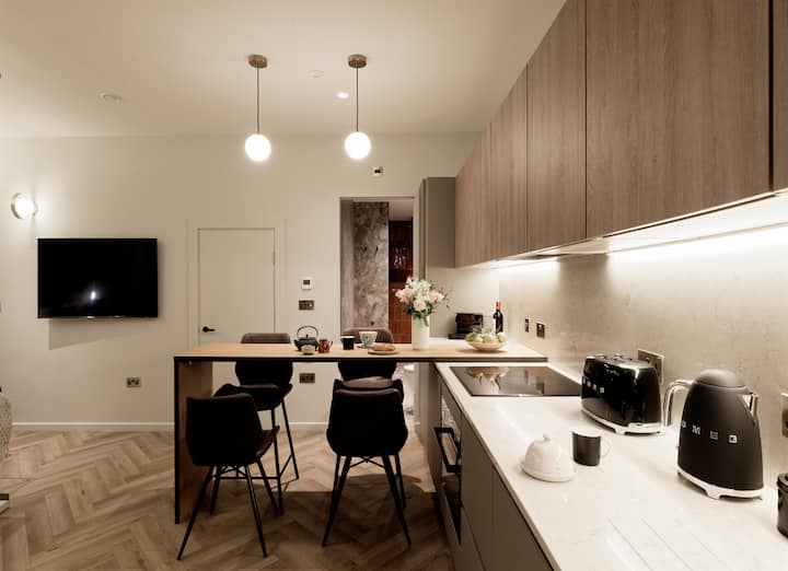 Notting Hill Lower Ground Studio Apartment - Marylebone