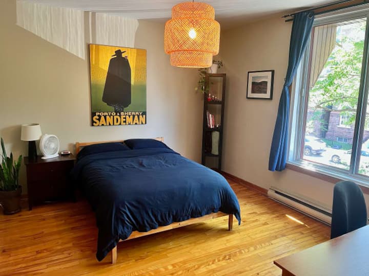 Humble Abode (Private Room) - Montreal
