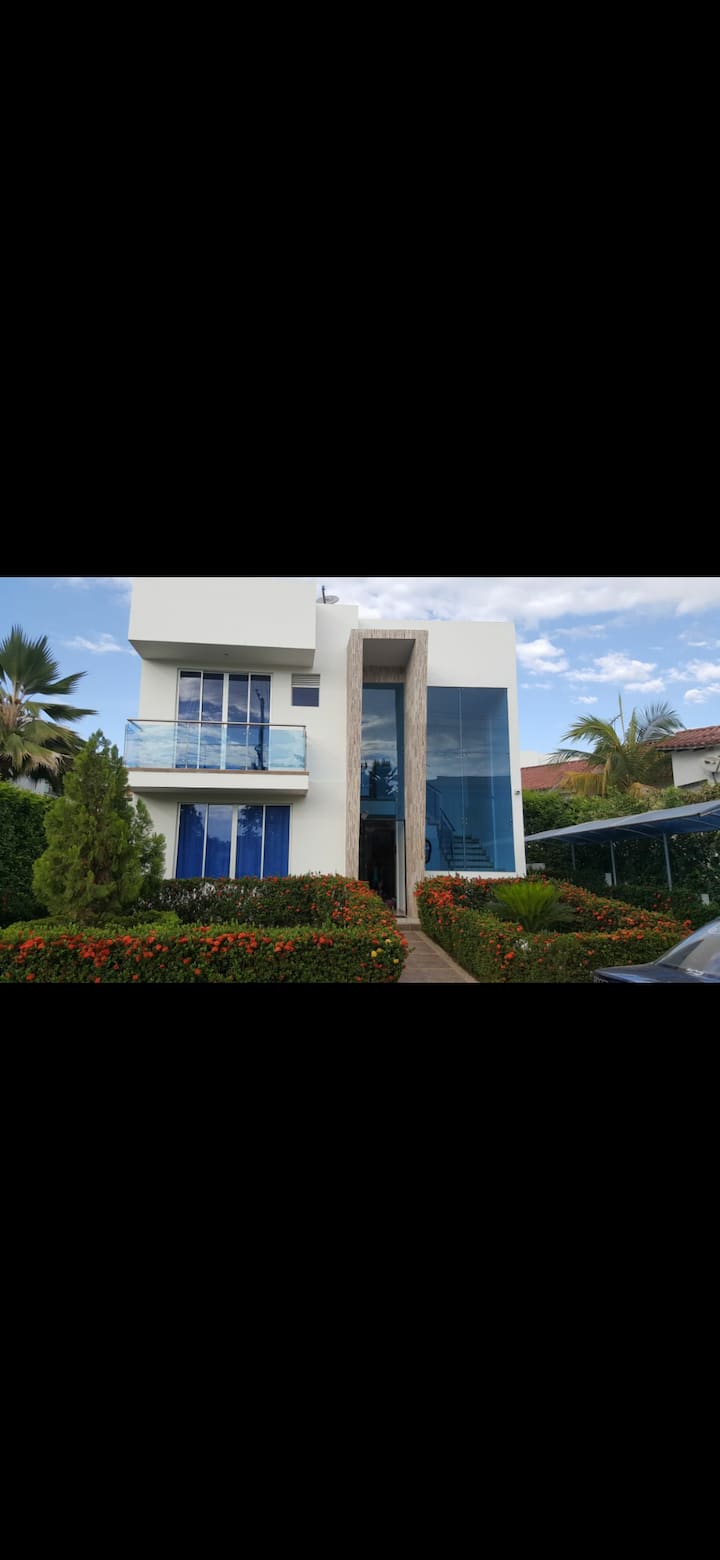 Hermosa Casa Quinta Melgar - Melgar