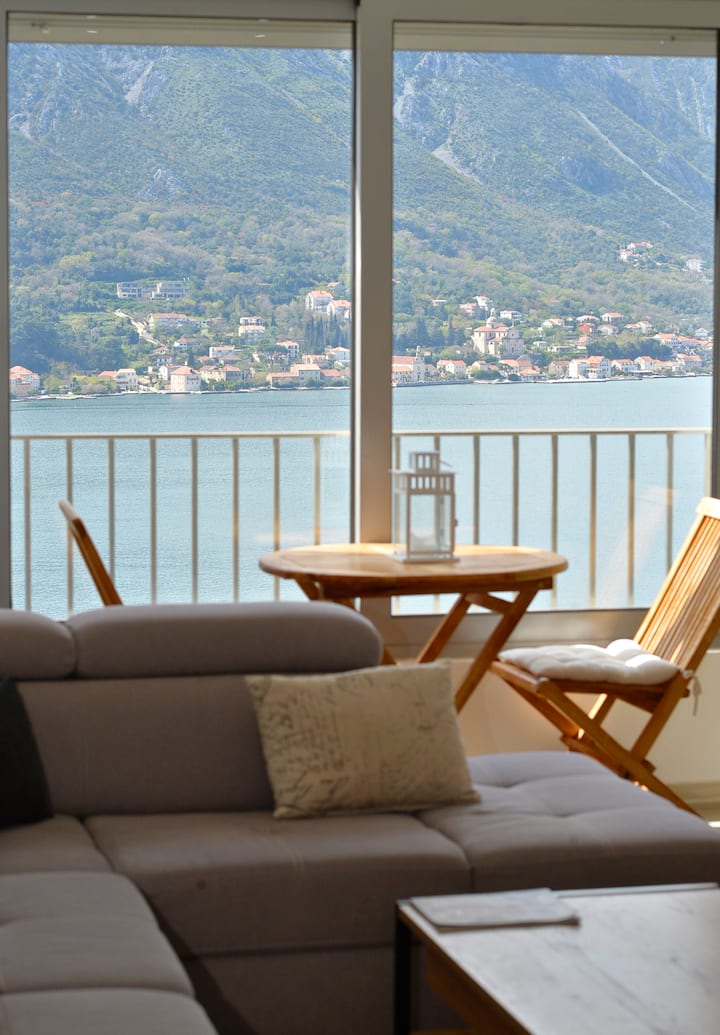 Breathtaking 2br 2ba Bay Views - Monténégro