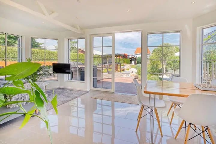 Lyst, Lækkert & Midt I Byen - Tanska