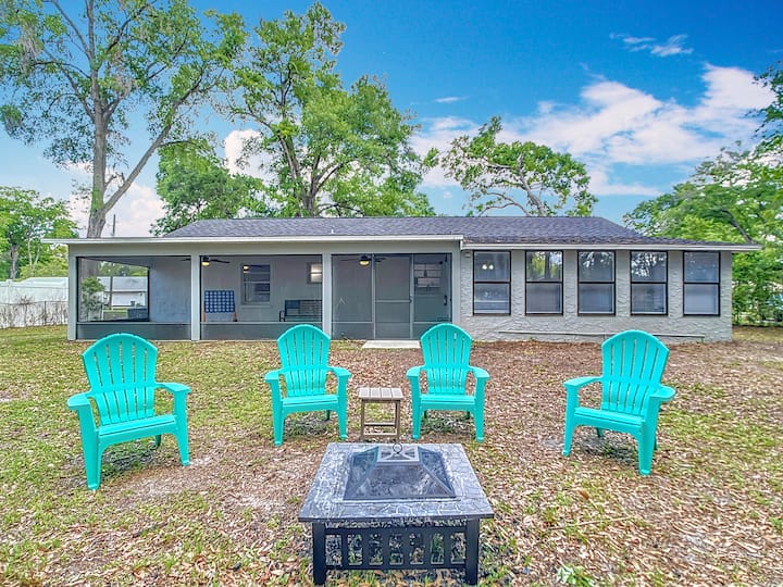 Silver Springs Lodge - 9 Mins From Silver Springs - Indian Lake State Forest, Silver Springs