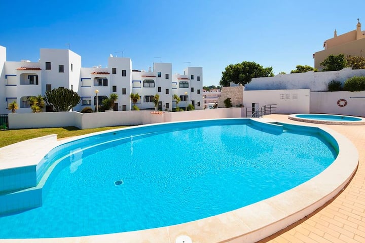 Carvoeiro | Sun, Sand & Salty Water - Carvoeiro
