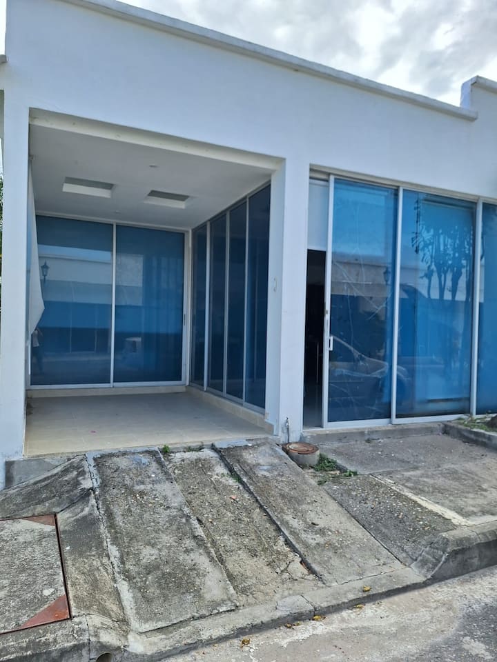 Casa Central En Girardot - Flandes