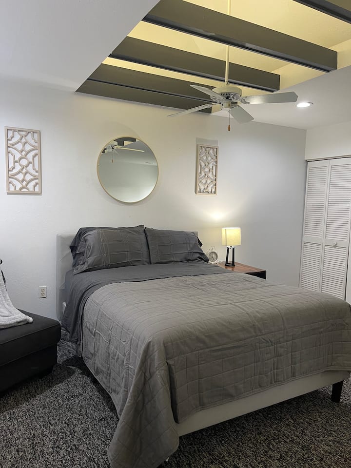 Uf Duckpond Loft Guesthouse - Gainesville, FL