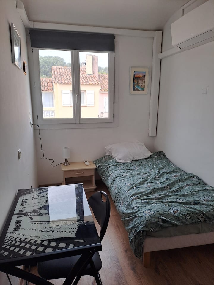 2 Chambres Clim Pour 3 à Cannes Avec Parking - Valbonne