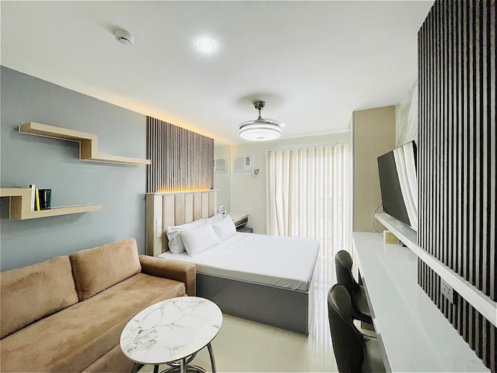 * * *Bt 1 Chic City Studio Retreat - Iloilo City