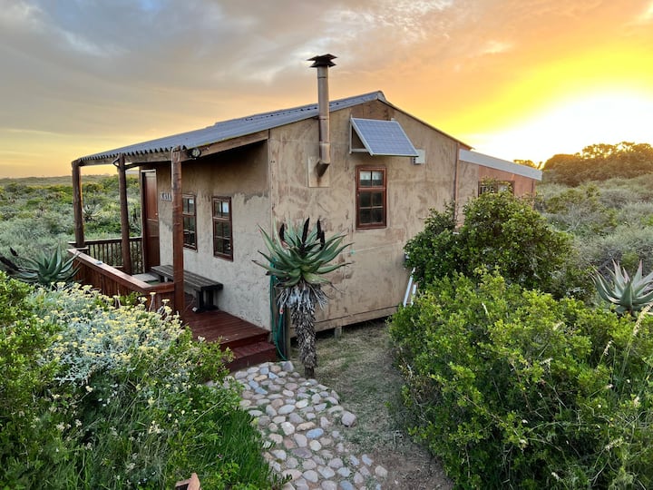 Rustic Eco Cabin- Kaia - Vleesbaai