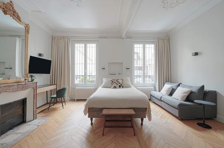 Chic Nest | Near Champs Elysees - Porte de Saint-Cloud