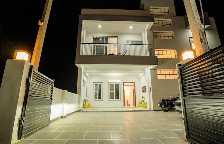 4 Bhk Villa The Gadh Bansiya - Udaipur