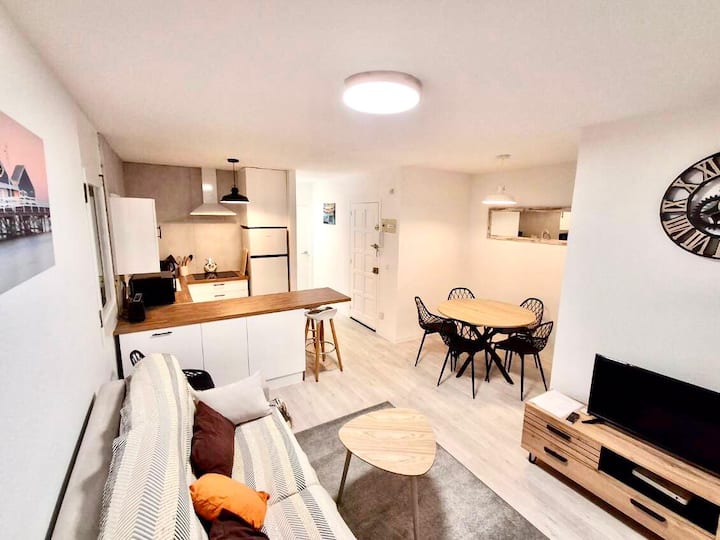 Appartement Spacieux Proche Mer - Roses