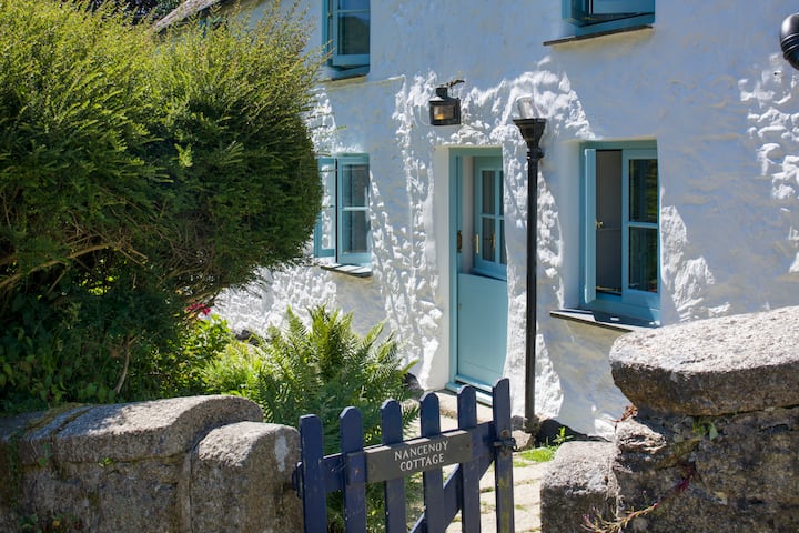 Nancenoy Cottage, Quirky, Rural Comforts - Coverack