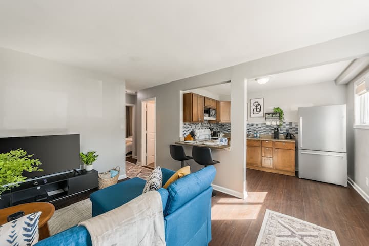 Apartment Kansas City 15 To Kci | King Bed | Desk - Riss Lake, MO