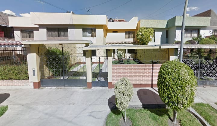 Alquiler De Casa Completa. - Ayacucho