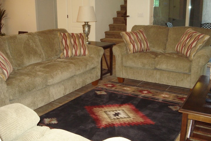 Beautiful Home In Higley Park - ギルバート, AZ