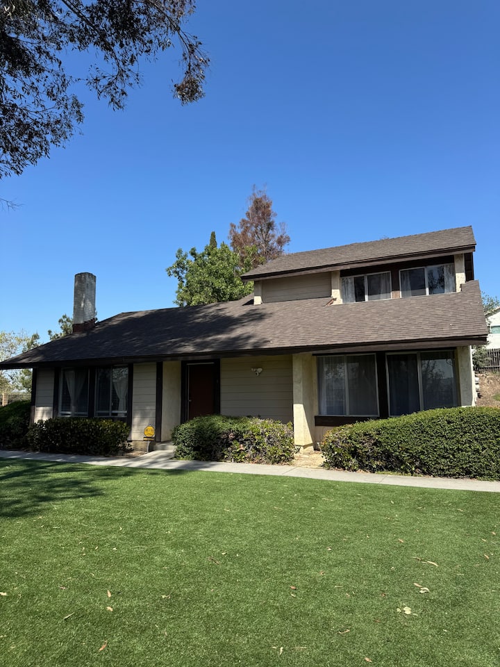 Roomy Family Home In Cul-de-sac - West Covina, CA