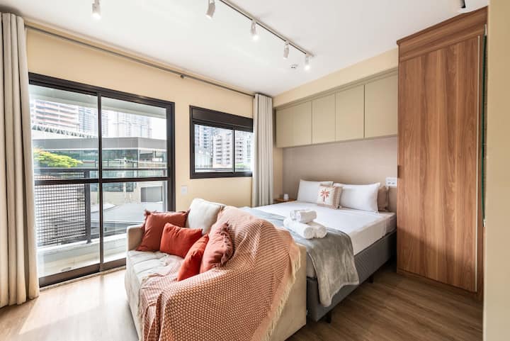 210 Apt 3 Pessoas 50m Metrô Linha Lilás Brooklin - Santo Amaro