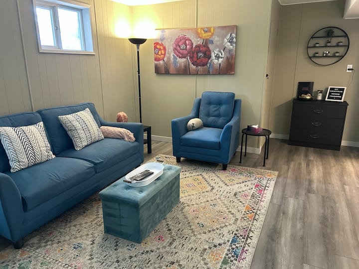 Happy Hideaway- Cozy And Clean- 1 Bdrm Queen - Prince George