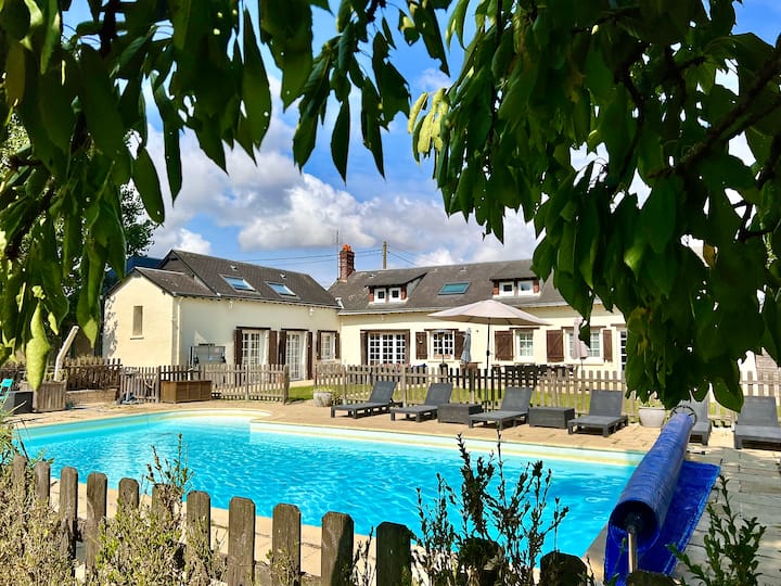 Maison De Campagne Avec 8 Chambres Et Jardin. - Eure-et-Loir