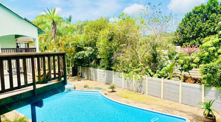 Modernise Specious Family Home - Queensburgh
