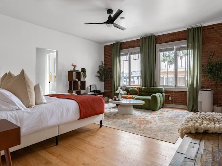 Iconic Stay By Runyon Canyon - Hollywood, CA