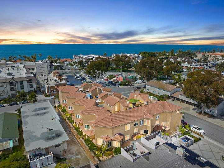 Elegant Beach House In Village! - Carlsbad, CA