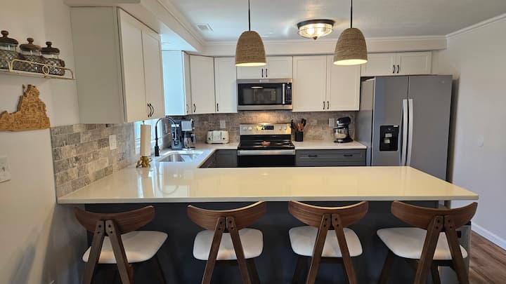 Chincoteague Cottage Read Our Seasonal Discount - Chincoteague, VA