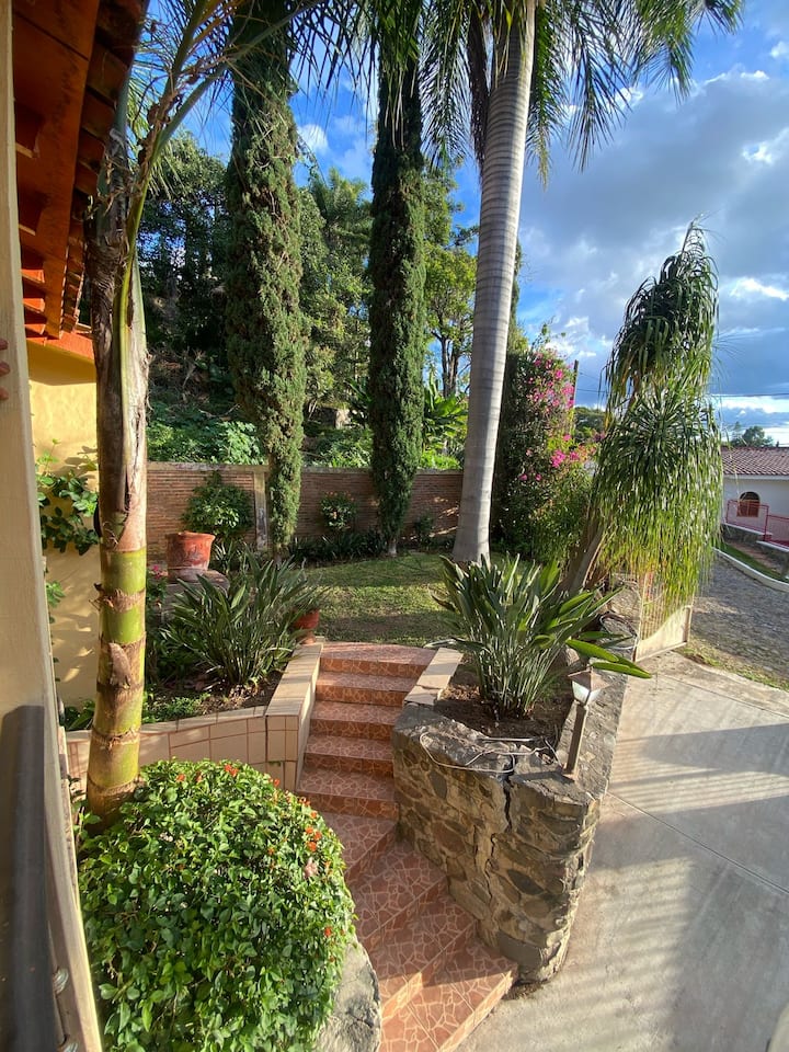 La Casa Mágica - Ajijic