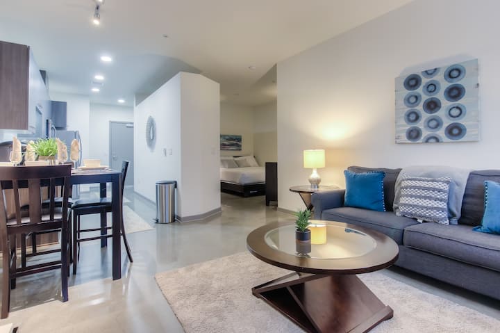 Bright And Stylish Studio In Pasadena - Pasadena, CA