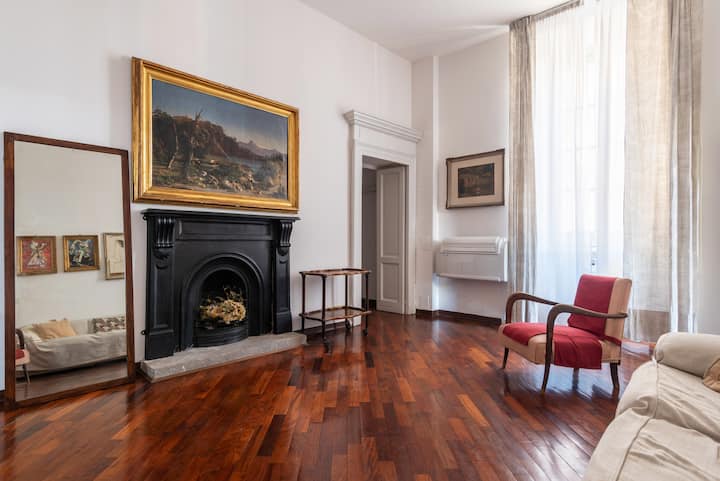 Ampio E Luminoso Trilocale A Pochi Passi Dal Duomo - Milano