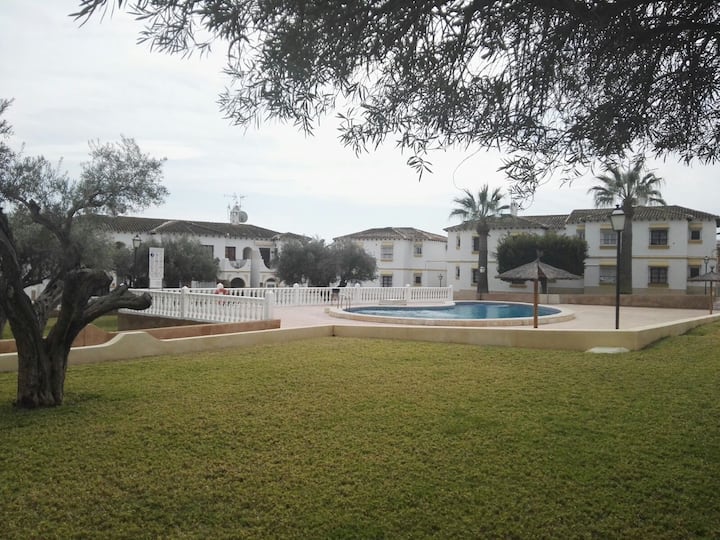 Acogedor Piso Cerca De Todo - Los Montesinos