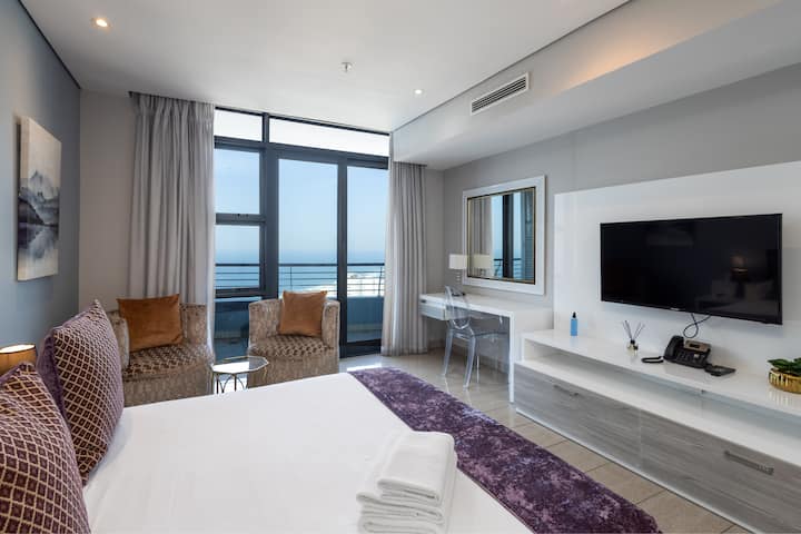 Pearl Sky Studio 2 - Umhlanga