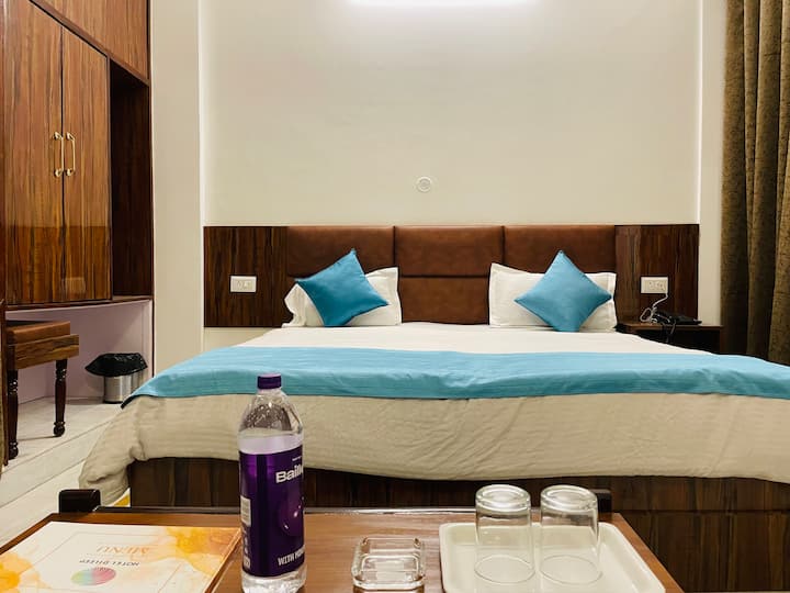 Comfortable & Budget Stay At Hotel Dileep - Lucknow
