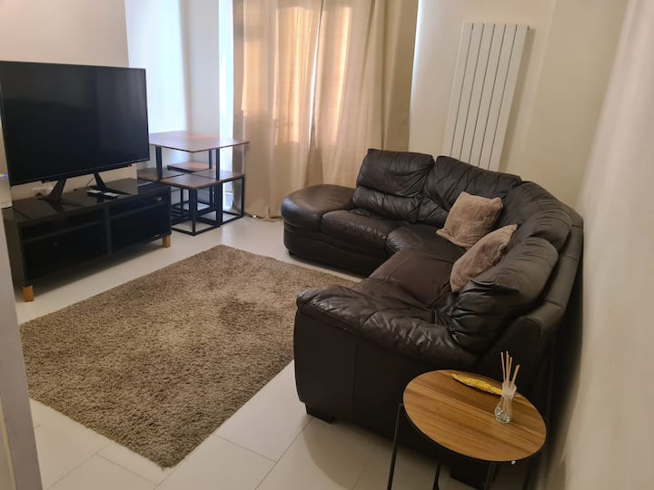 3 Bed Cosy Ground Floor Flat - 倫敦市