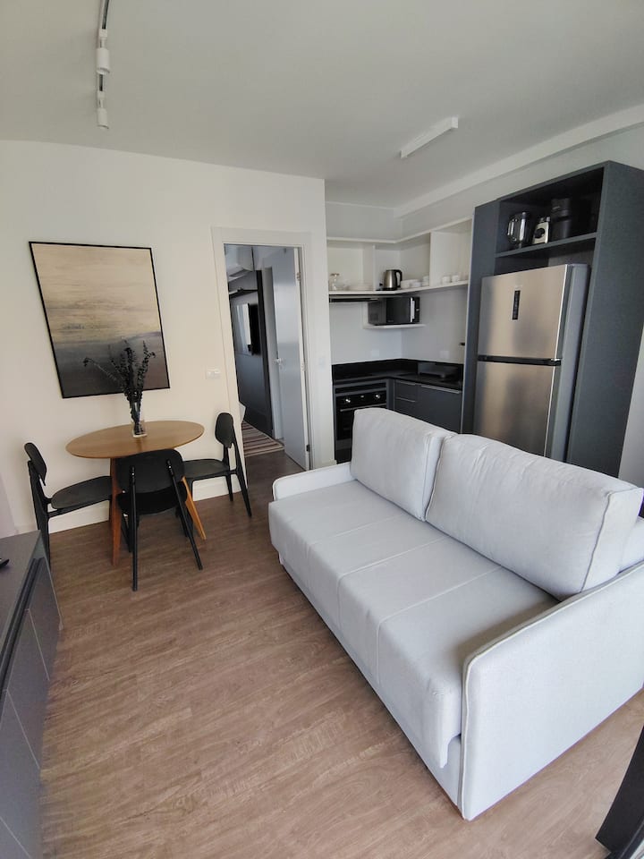 Apê Da Jê | Moderno No Batel - Brésil