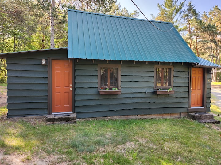 Moreno's Cottages #4 - Saranac Lake, NY