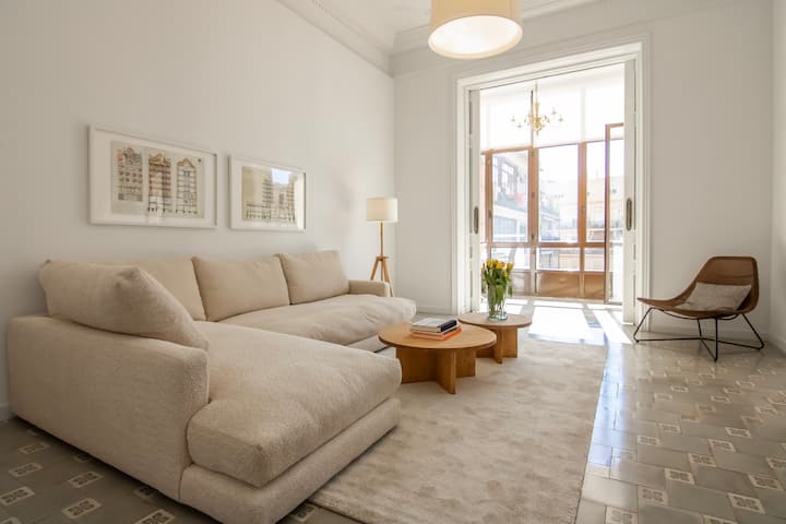 Spacious And Luxurious Apartment - Barcelona