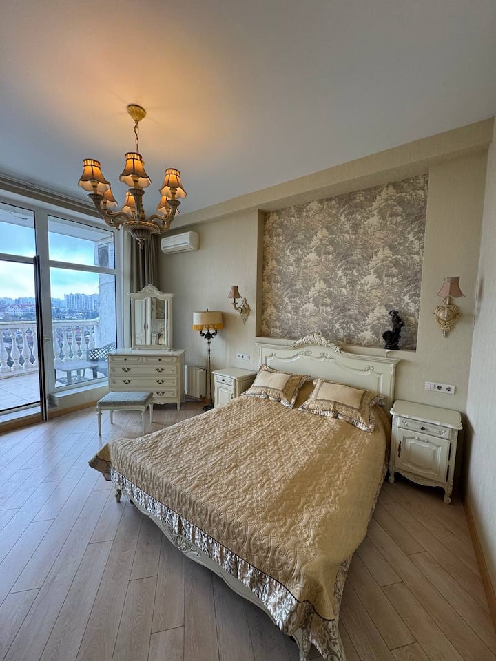 Роскошная 2к квартира у моря - Ukraine