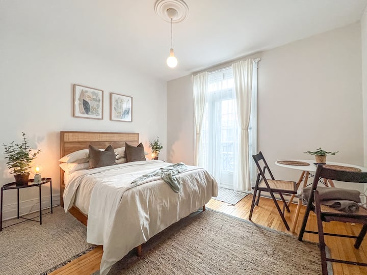 Cute Studio - Saint-denis - Laval, Canada