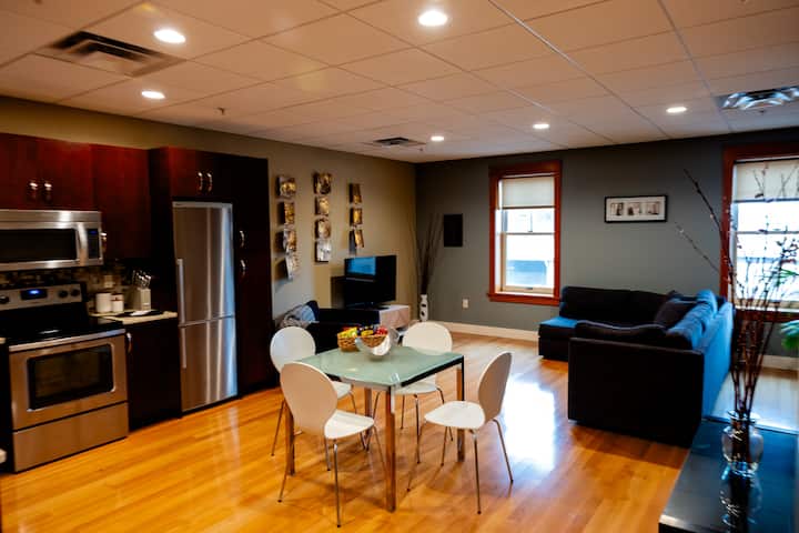 Duluth Coffee Company Suite - Duluth, MN
