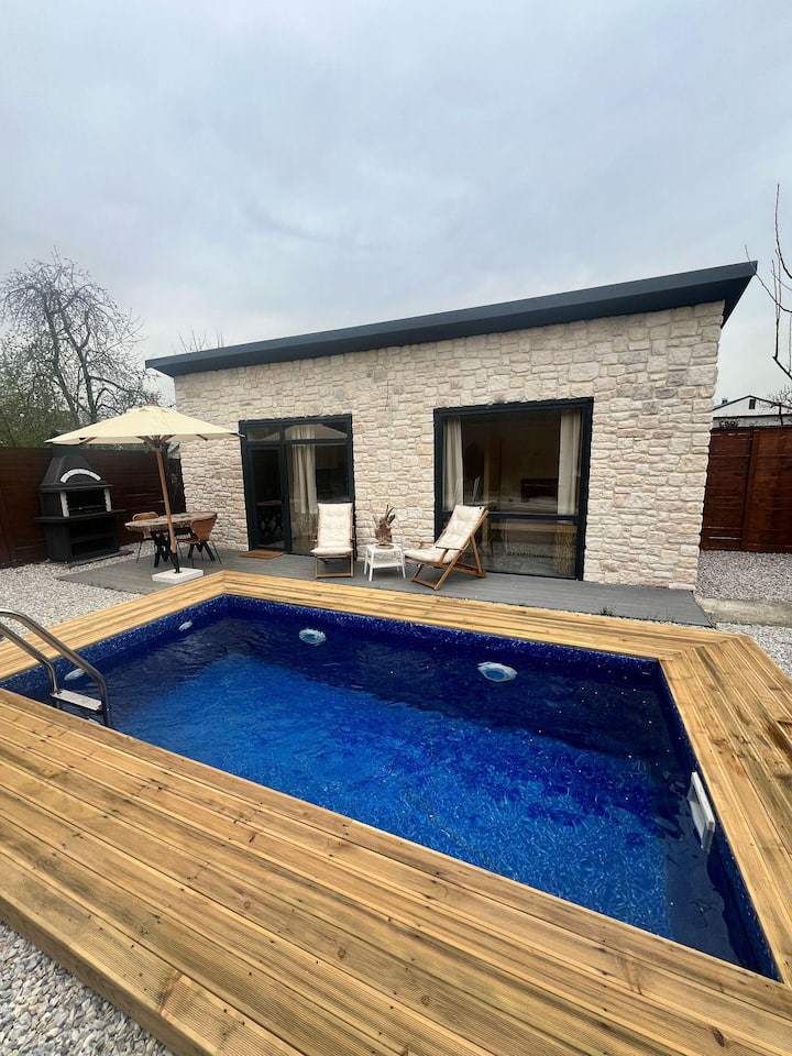 Sapancada İZole Isıtmalı Havuzlu Bungalov - Kocaeli