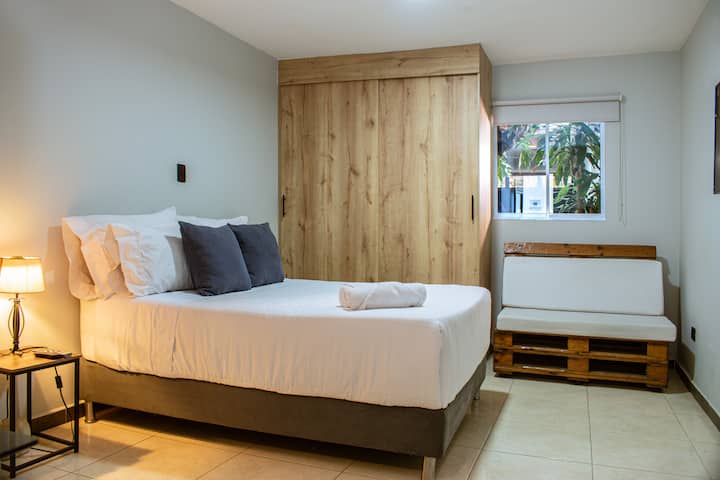 Peaceful Suite W/ Kitchenette & Washer |Cl9 - Medellín