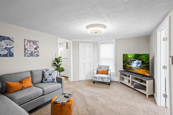 Executive Suite Near Hershey Pa - Middletown, PA