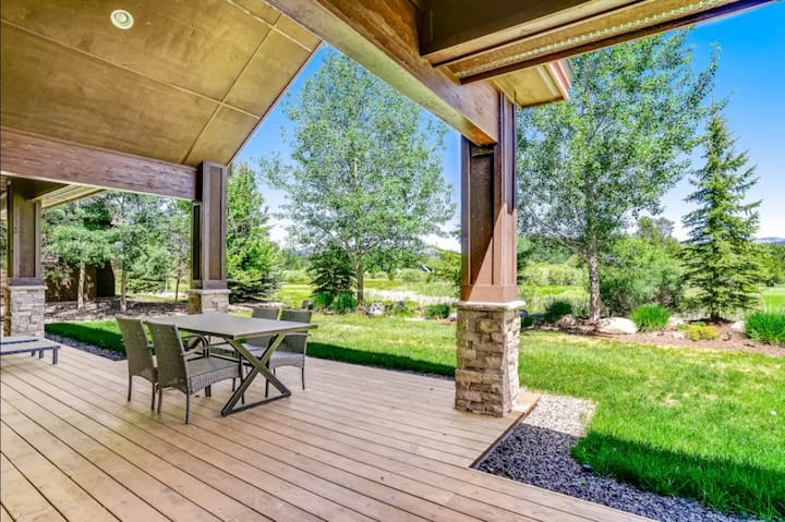 Mountain Retreat-skiing-shared Hot Tub-snowmobile - McCall, ID