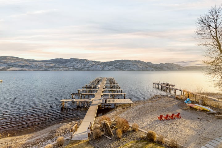 Barona Beach Waterfront Oasis! - West Kelowna