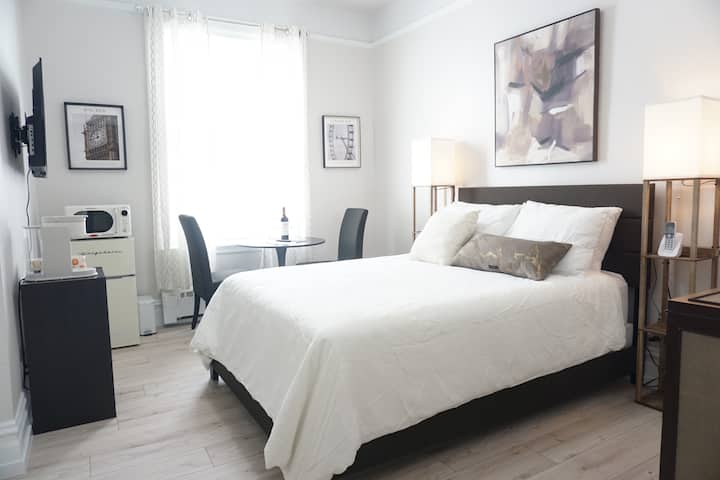 Orchid Studio 327 - San Francisco, CA